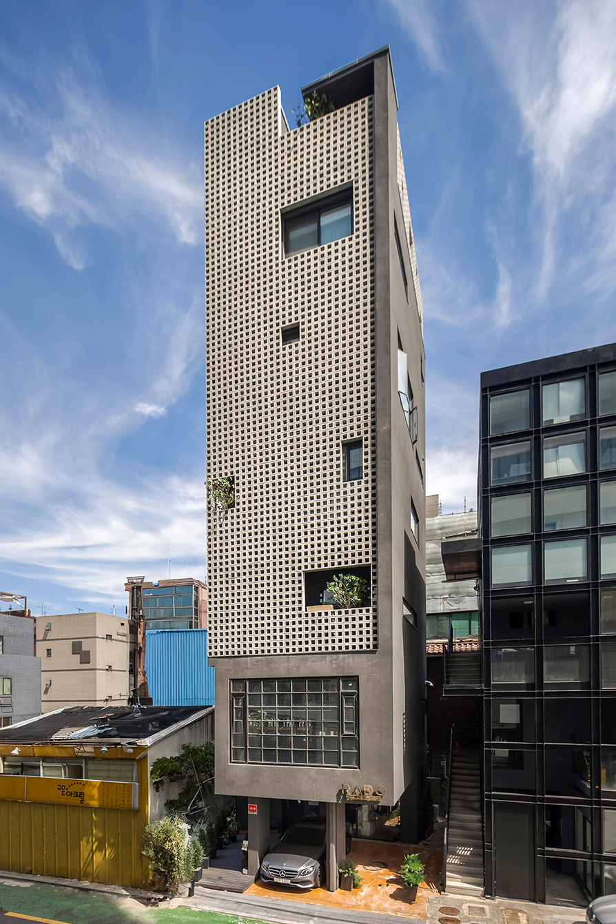 See-through Building - 정효빈건축사사무소